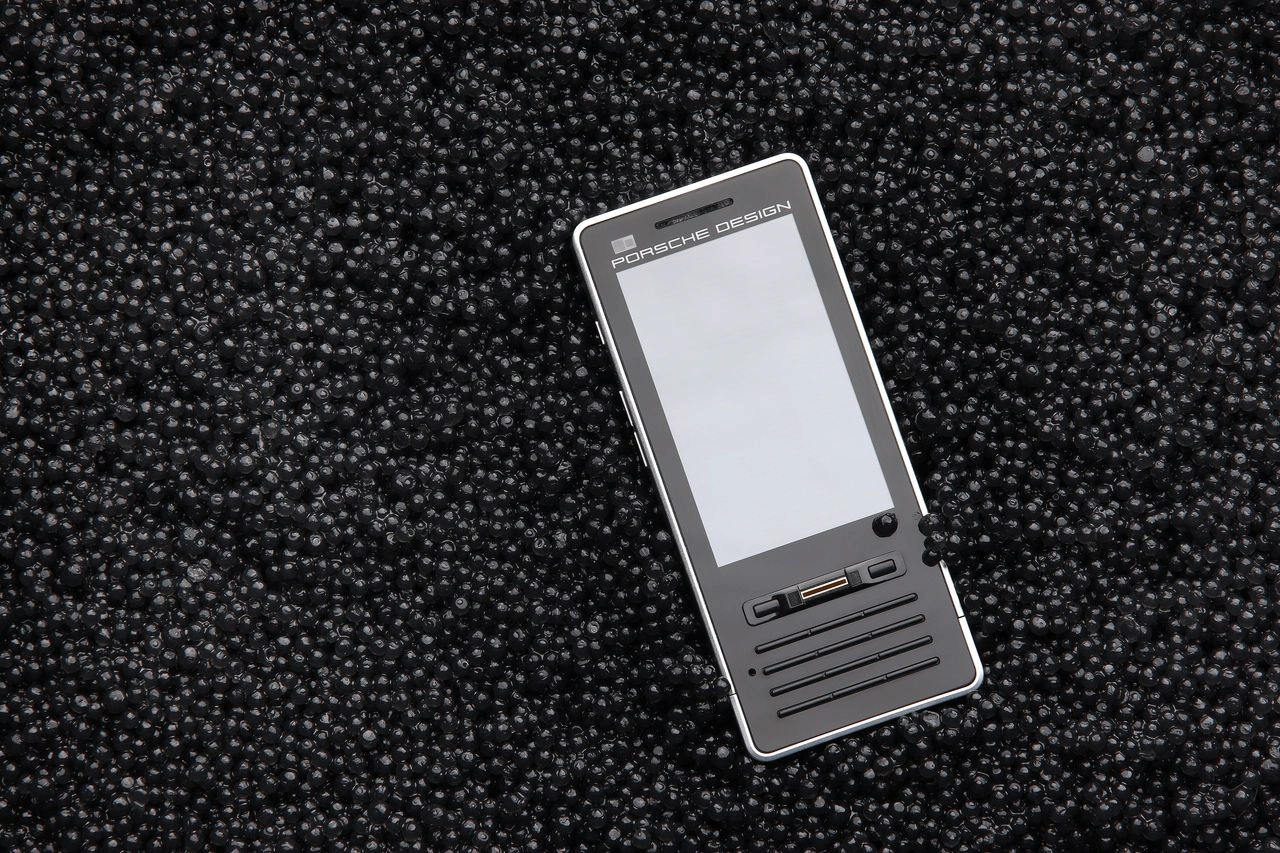 New mobile phone from Porche Design